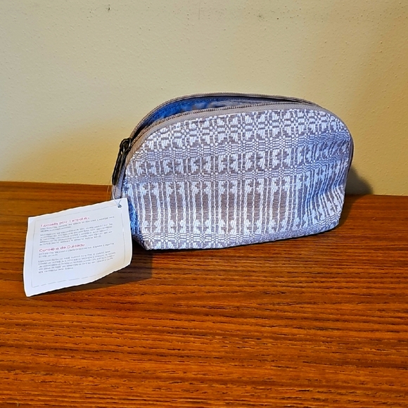 thirty-one | Accessories | Thirty One Half Moon Pouch Nwt Canyon Weave ...